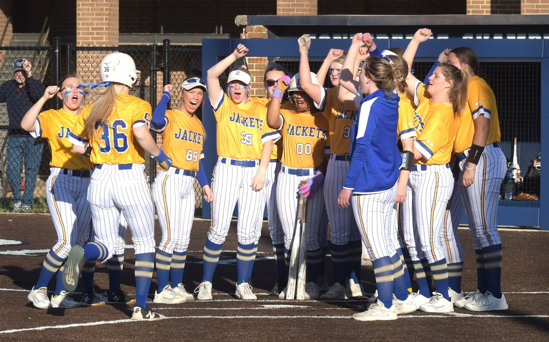 Sports | mountaineagle.com