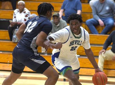 Bevill closes regular season with win over LB Wallace | Sports ...