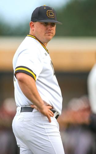 Corner bats come alive in Game 3 rout | Sports | mountaineagle.com