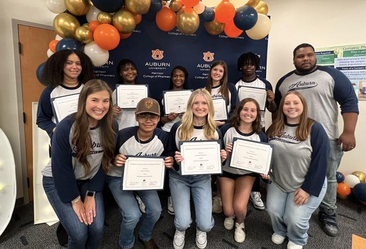 Oakman senior spends summer preparing for career in pharmacy | News ...