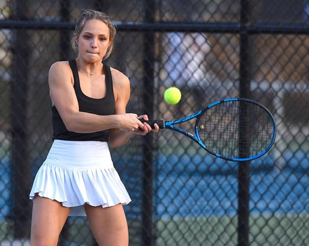 Jasper splits matches with Spain Park | Sports | mountaineagle.com