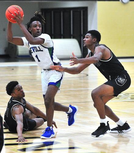 Bears drop home game to NE Mississippi | Sports | mountaineagle.com