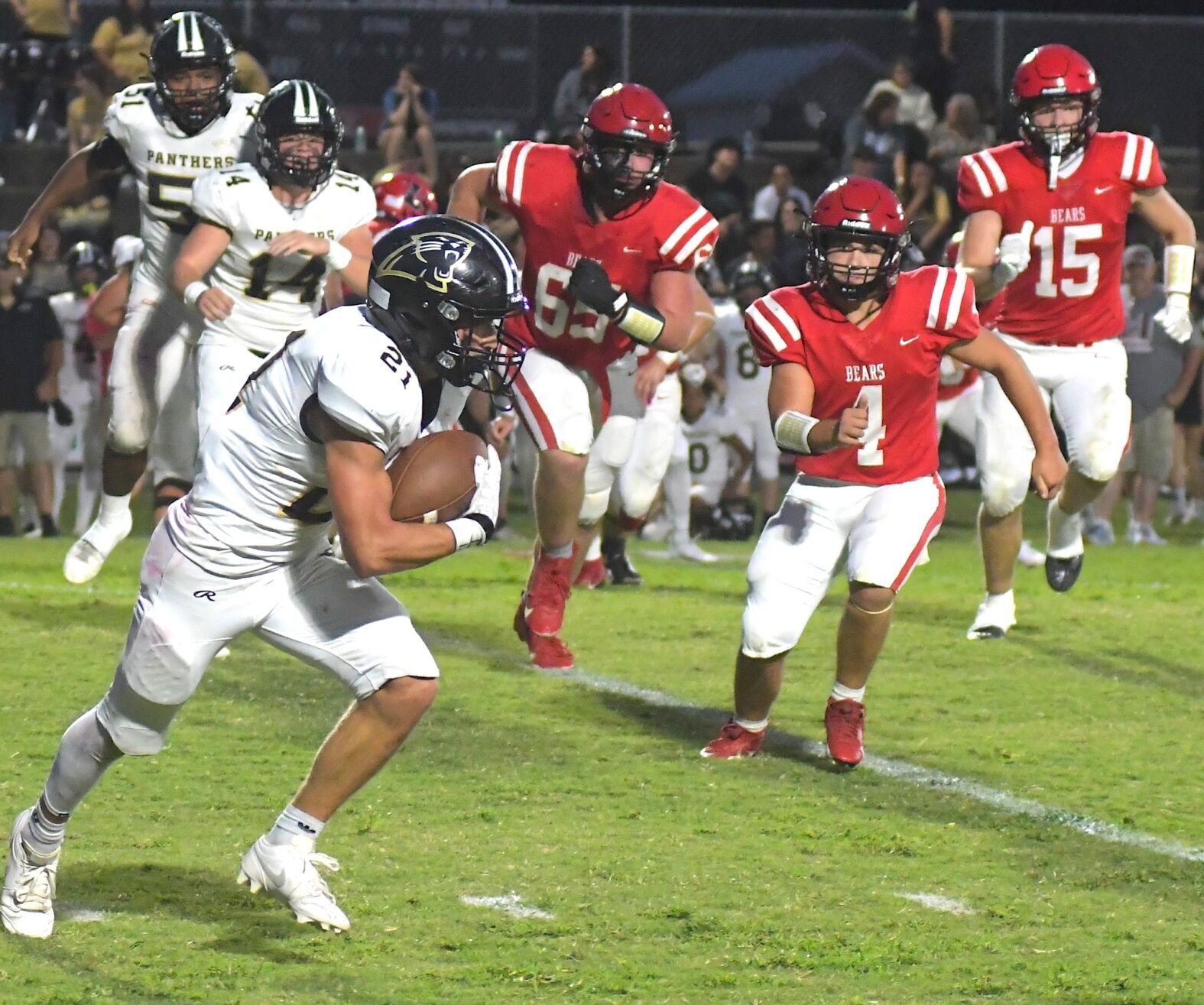 Prep Football: Hackleburg outlasts Lynn 24-13 | Sports | mountaineagle.com