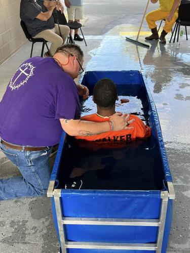 50 baptized at Walker County Jail | Faith | mountaineagle.com