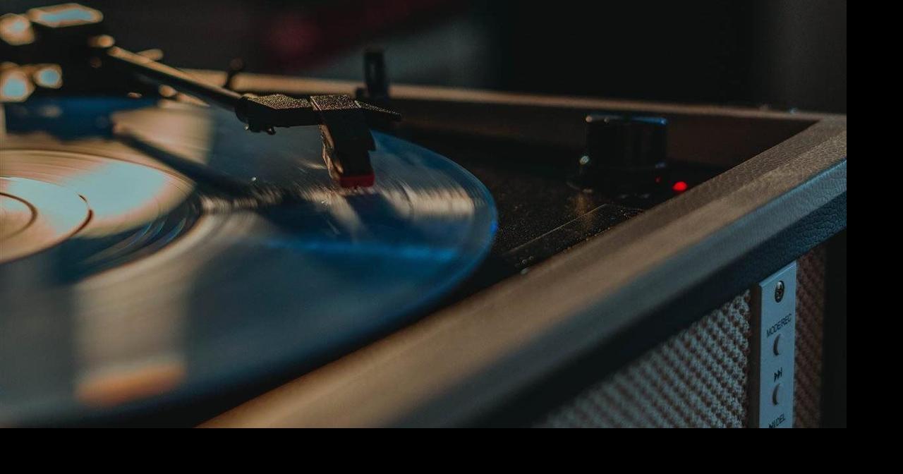 Vinyl records: Everlasting music, modern products | Tech Talk ...