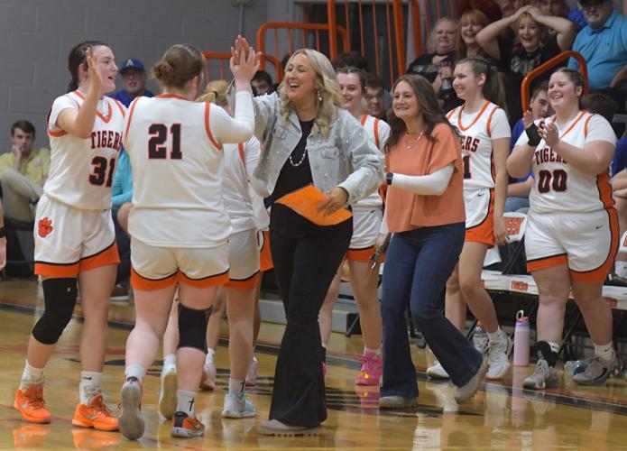 Prep Basketball: Meek wins pair of area tournament titles | Sports ...