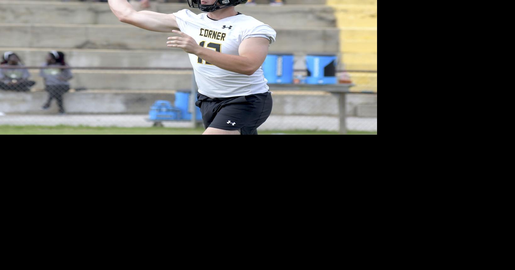 Dora football hosts tournament | Sports | mountaineagle.com
