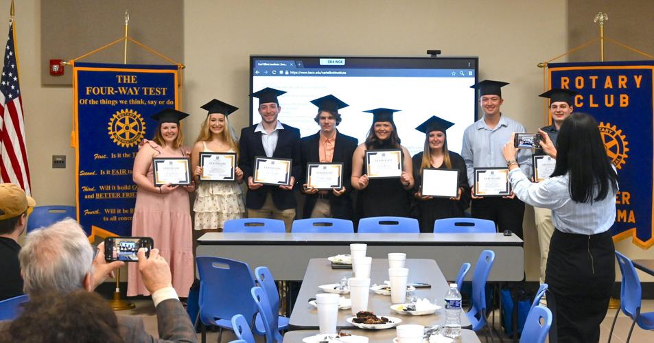 Carl Elliott Institute scholars share experiences in leadership program ...