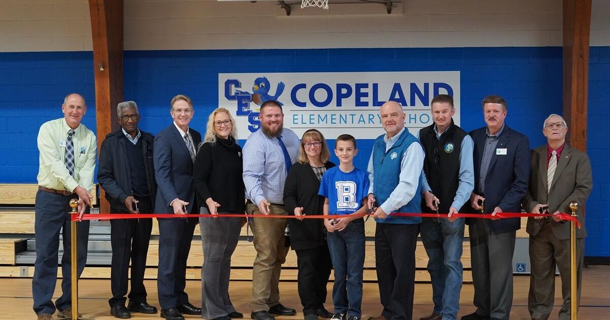 Copeland Elementary cuts the ribbon on new gym | News | mtairynews.com