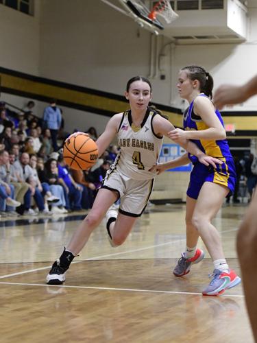 North nails 7 3-pointers to defeat Central 53-43 | Sports | mtairynews.com