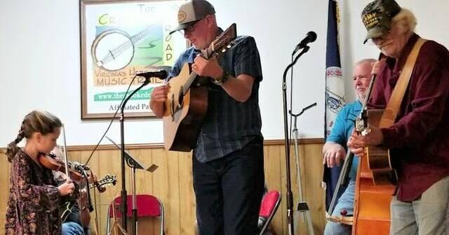 Young fiddler wows open jam audience | Local News | mtairynews.com