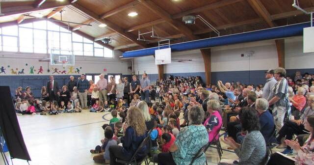 Heroes of Flat Rock fire honored | Local News | mtairynews.com