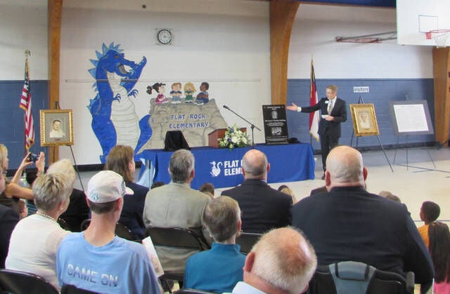 Heroes of Flat Rock fire honored | Local News | mtairynews.com