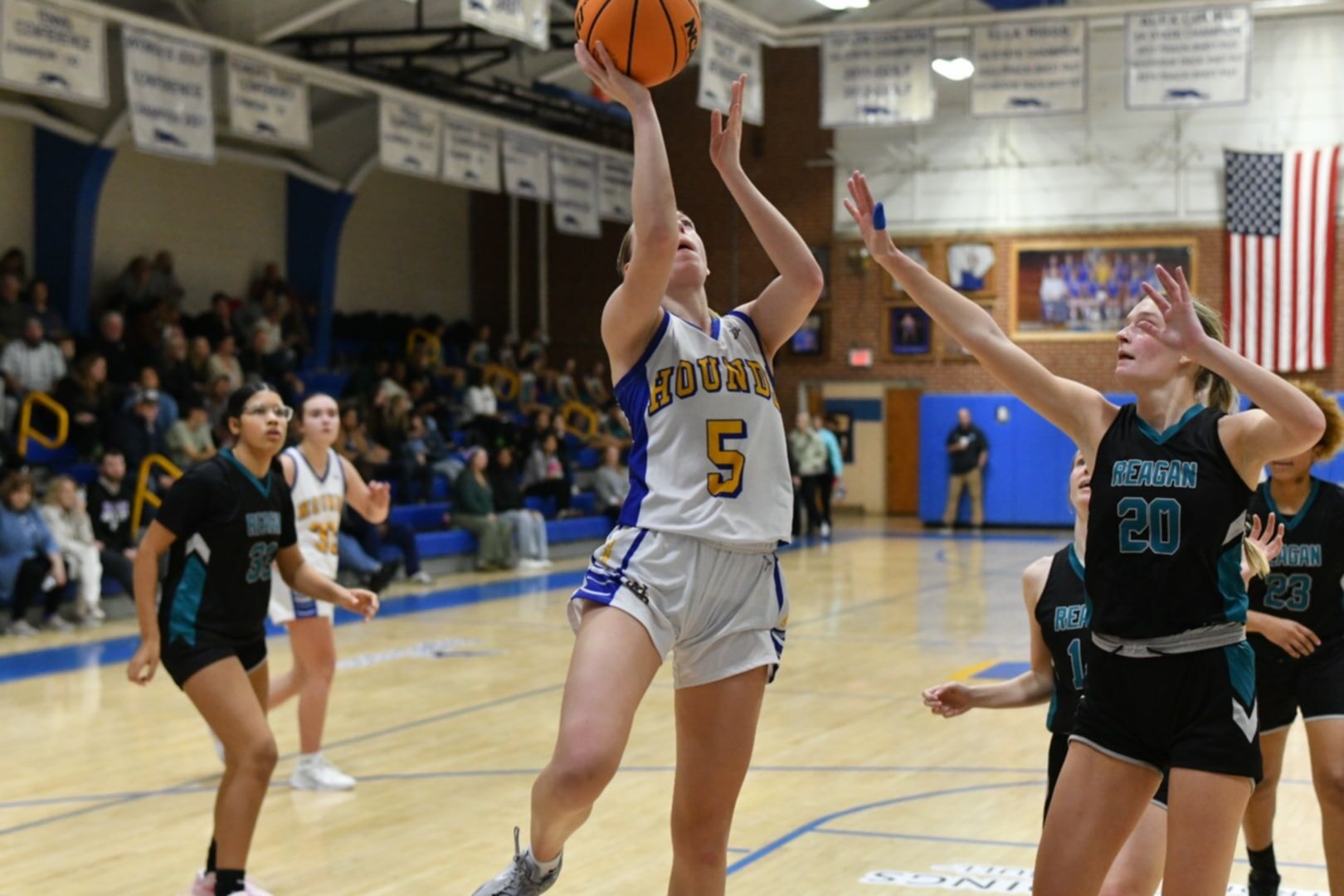 Greyhounds close 2024 with 8-game winning streak | Sports | mtairynews.com