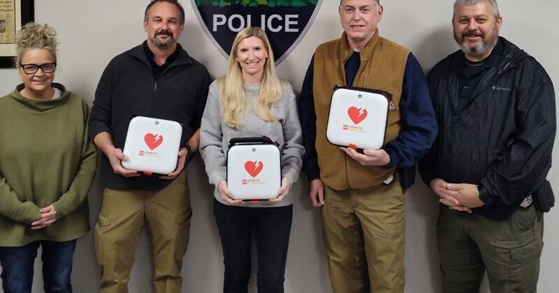 Pilot Mountain police receive defibrillators from Novant Health | News ...