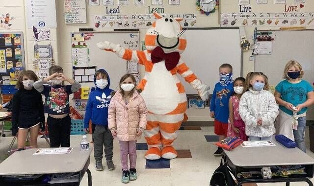 Copeland Elementary holds community helper day | Local News ...