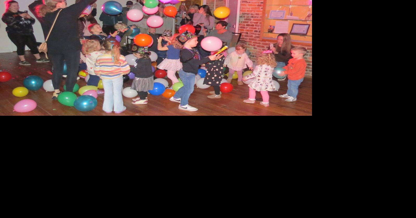 Kids greet new year at museum | News | mtairynews.com