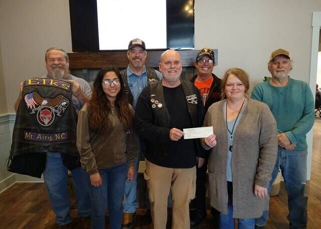 Local Elks give big bucks | Local News | mtairynews.com