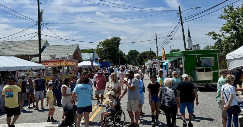 Ground Steak Festival grows up: 5K race, new vendors mark fourth year ...