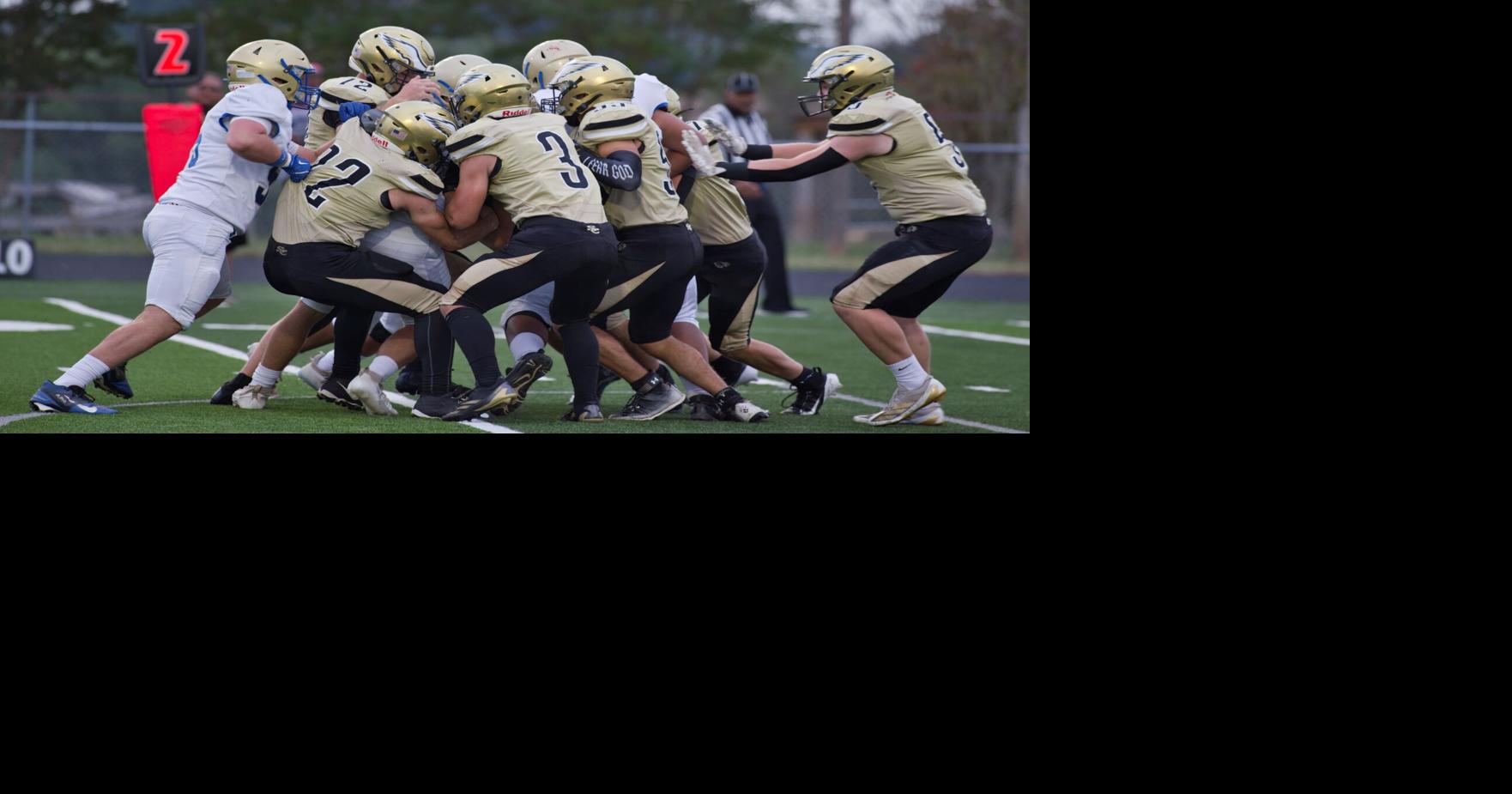 Golden Eagles stand tall against Buckin' Elks | Sports | mtairynews.com