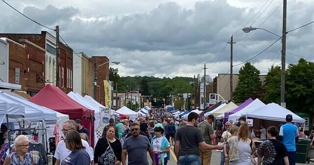 Despite storms, Mayfest draws crowds | Local Arts & Entertainment ...