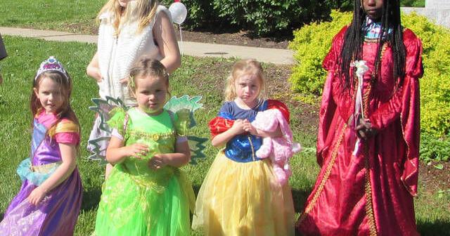 Wind and power failure fail to bring down Fairy Tale Festival | Local ...