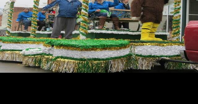 City holiday parade getting ready to roll | Local News | mtairynews.com