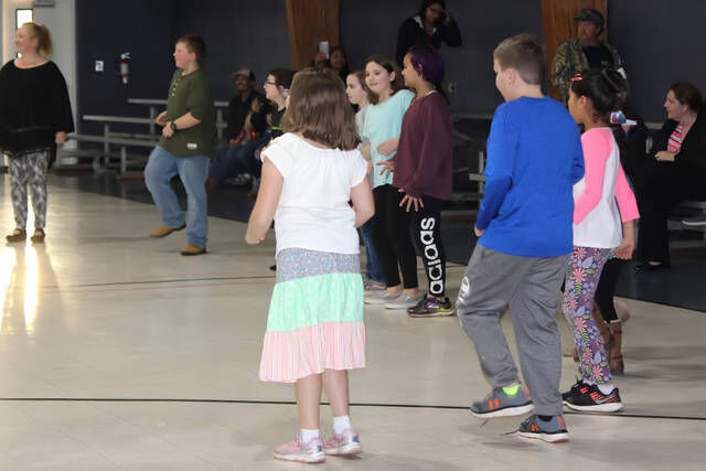 Copeland Elementary hosts family music night | Local News | mtairynews.com