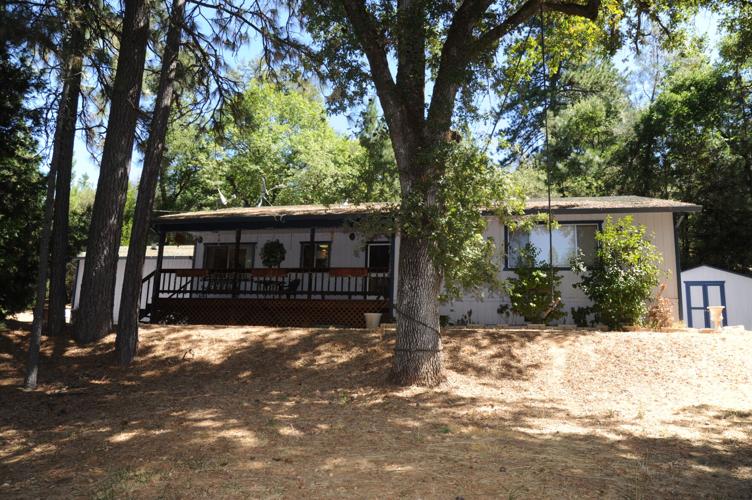 Shaun and Donna Futrell | Photo Galleries | mtdemocrat.com