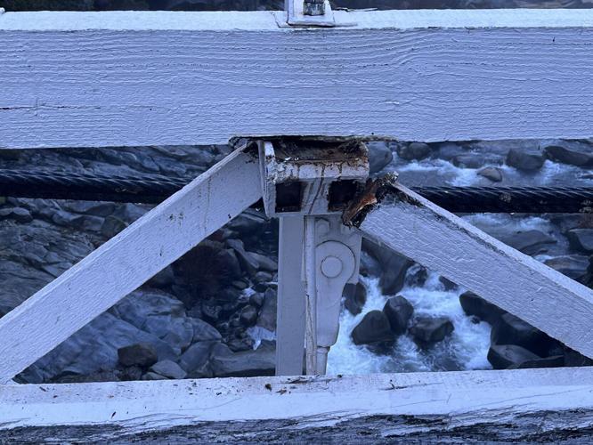 Mosquito Bridge damaged but still open to traffic | News | mtdemocrat.com