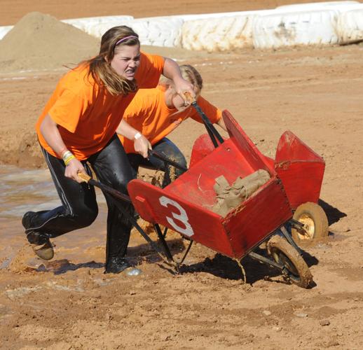John M. Studebaker Wheelbarrow Races | Photo Galleries | mtdemocrat.com