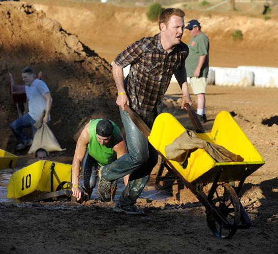 69th John M. Studebaker Wheelbarrow Races | Photo Galleries ...