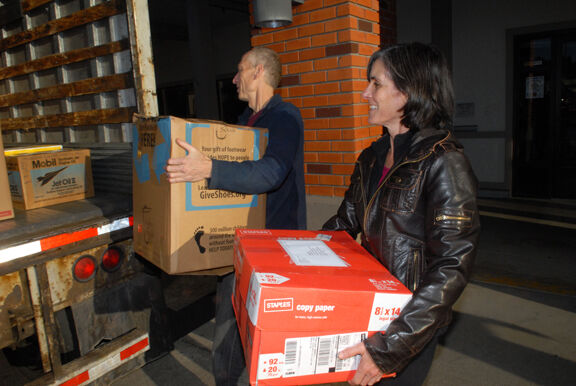 Soles jam to Haiti | News | mtdemocrat.com