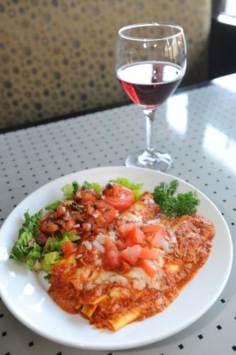 Americano Grill | Photo Galleries | mtdemocrat.com