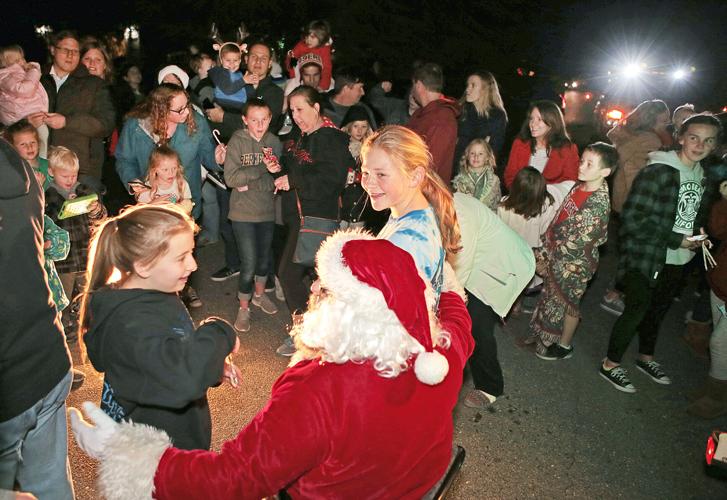 Photo gallery: Cameron Park Fire Department Santa Parade | News ...