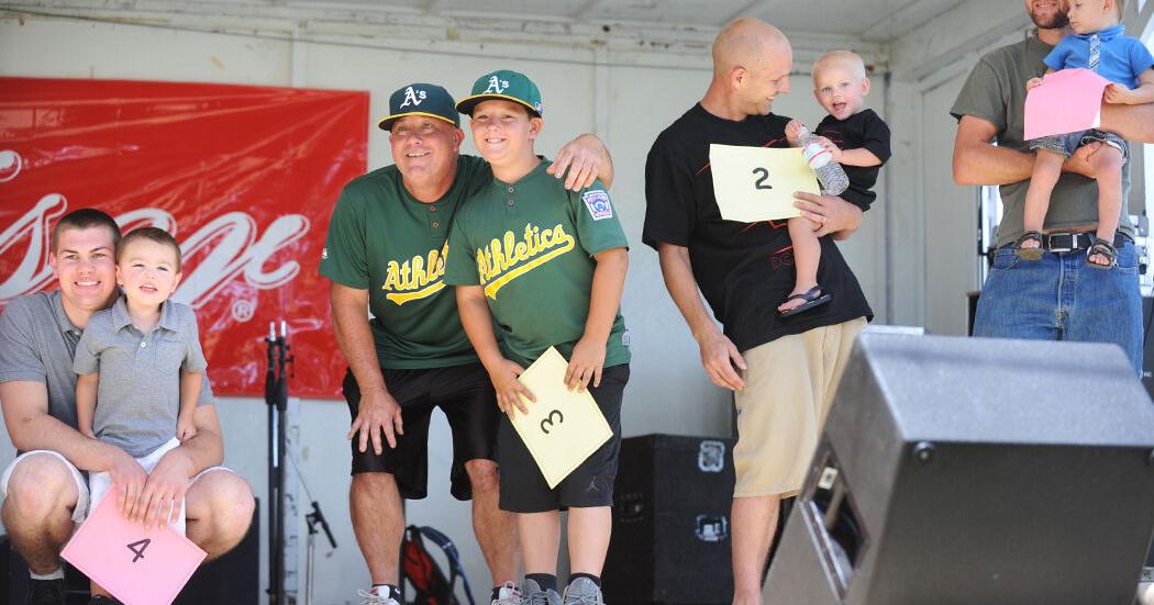 Father/Child Look Alike Contest at the fair | Photo Galleries ...