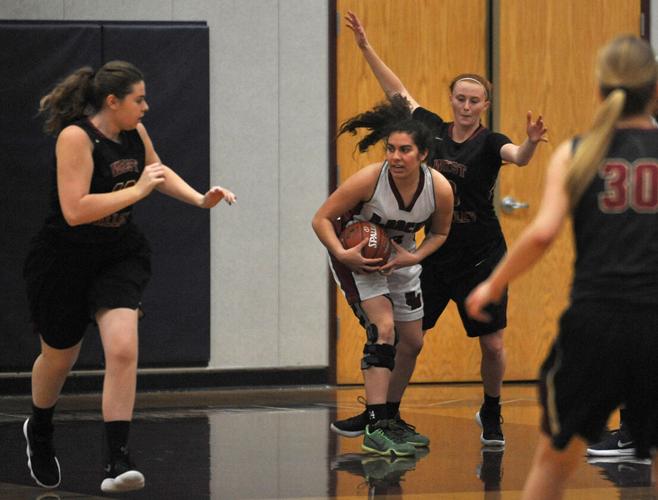 D-Backs to the wall, UM prevails in NorCal opener | Sports | mtdemocrat.com