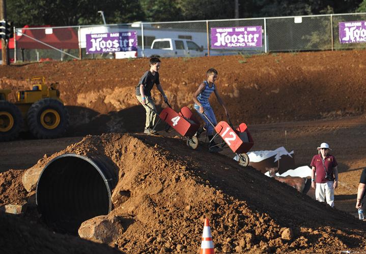 Photo gallery: Start your barrows –– John M. Studebaker 74th running ...