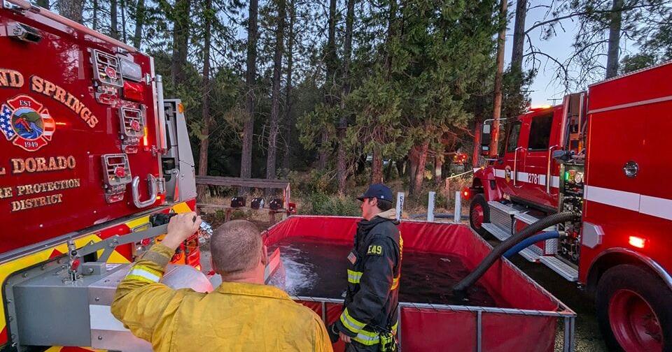 Multi-vehicle blaze doused Sunday | News | mtdemocrat.com