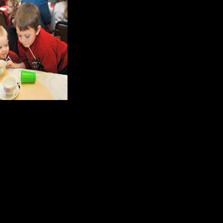 Tipping tea | Photo Galleries | mtdemocrat.com