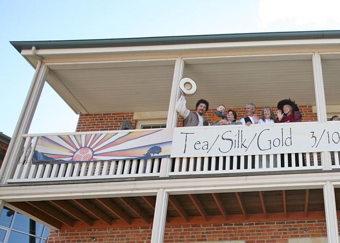 Fausel House Quilt Unveiling | Photo Galleries | mtdemocrat.com