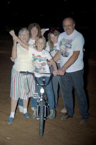 Speedway remembers Padjen in Kids Bike Night | Sports | mtdemocrat.com