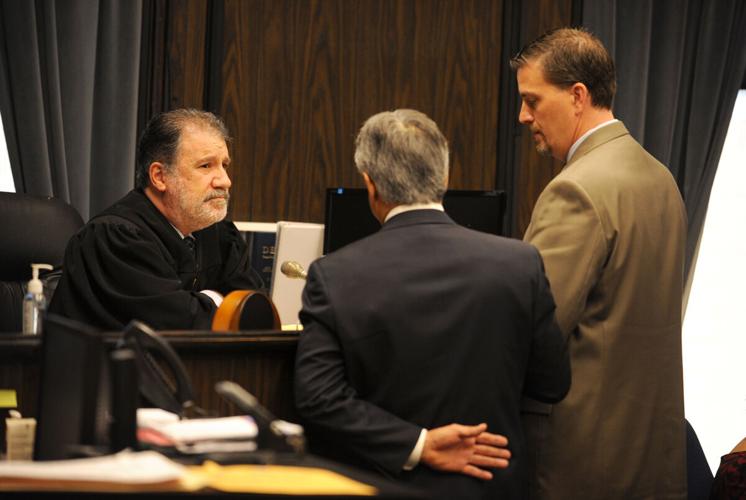 Colleen Harris trial: Defense says case about love, betrayal, survival ...