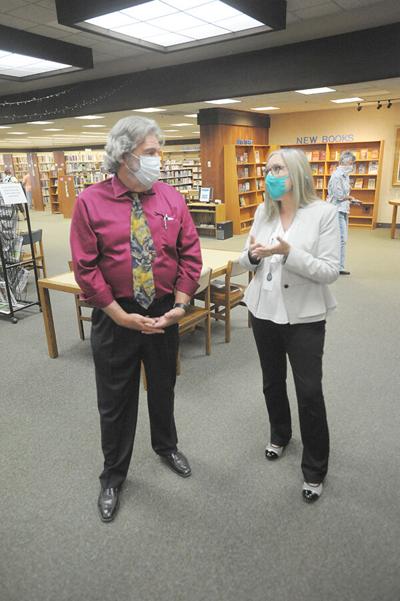 State librarian takes a close look at El Dorado County’s success ...