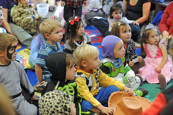 Spooky Story Time | Photo Galleries | mtdemocrat.com