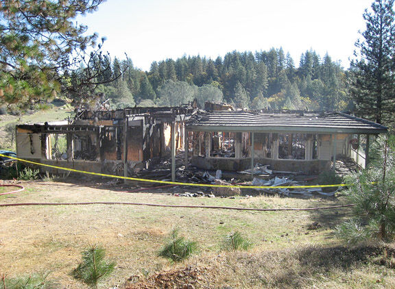 Cool couple loses house in fire | News | mtdemocrat.com