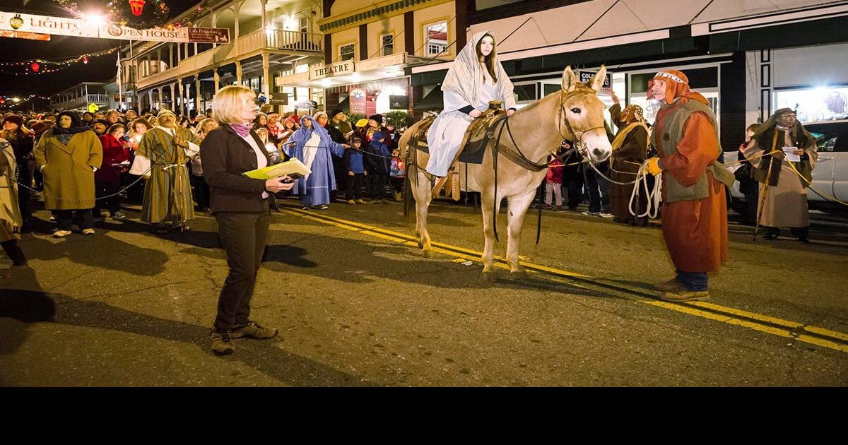 Las Posadas 2017 walk creates traditional scene | Prospecting ...