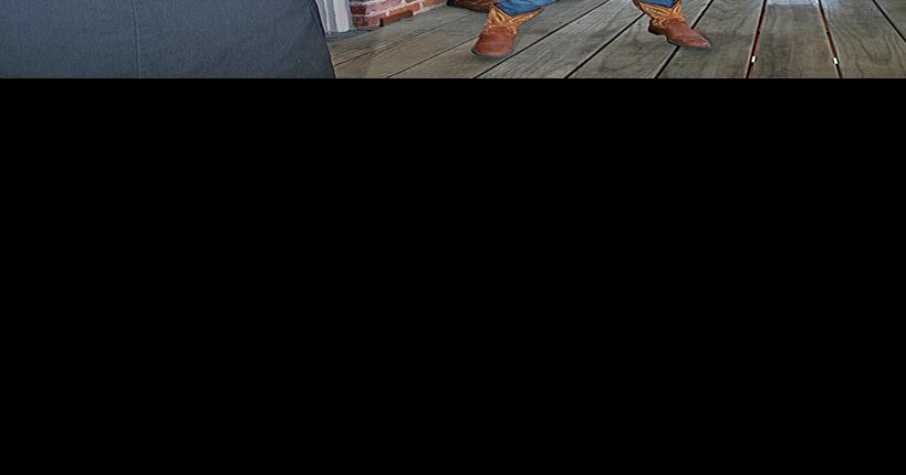 Fausel House Quilt Unveiling | Photo Galleries | mtdemocrat.com