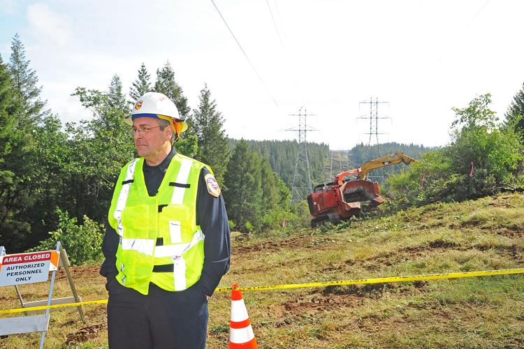 PGE, SMUD clear transmission right-of-ways near King Fire footprint ...