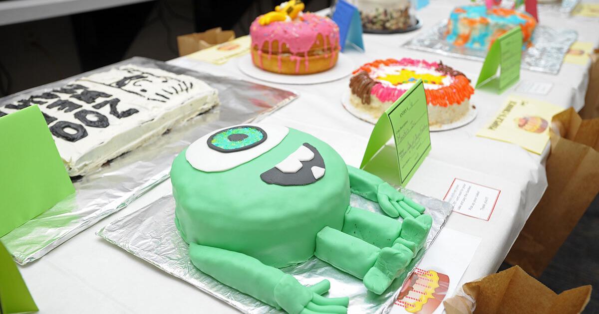 The show must go on at annual cake auction | Prospecting | mtdemocrat.com